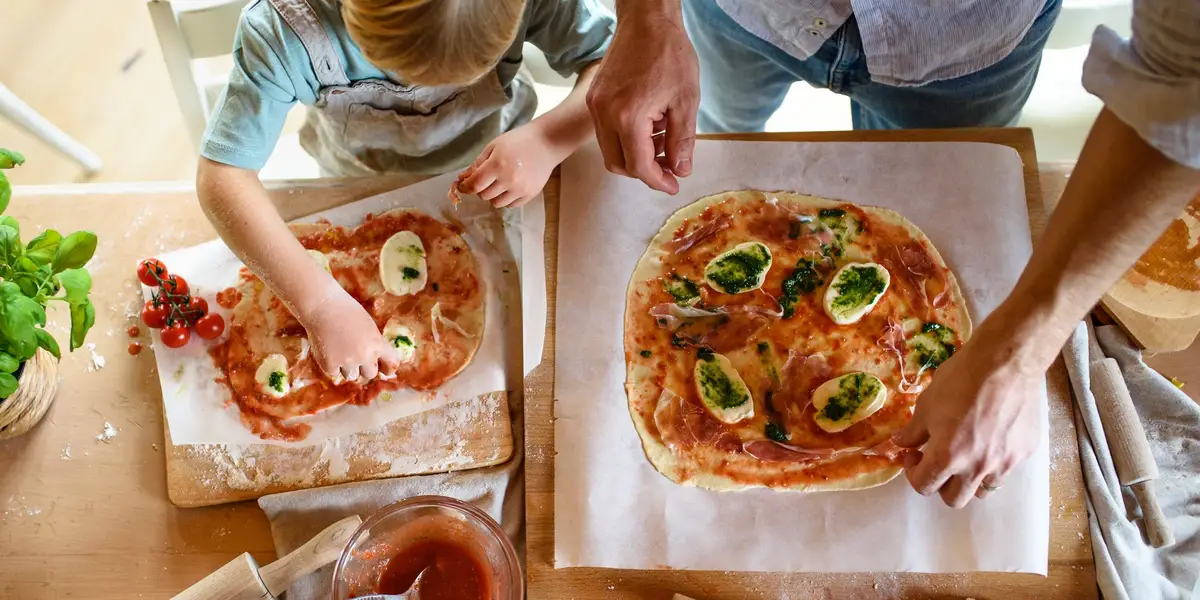 Roman-Style Pizza vs Neapolitan Pizza: What’s the Difference? - Cooking ...